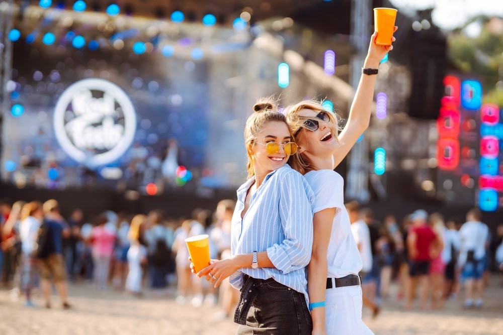 Be the star of 2023 summer festivals with these glasses! | eyerim.com
